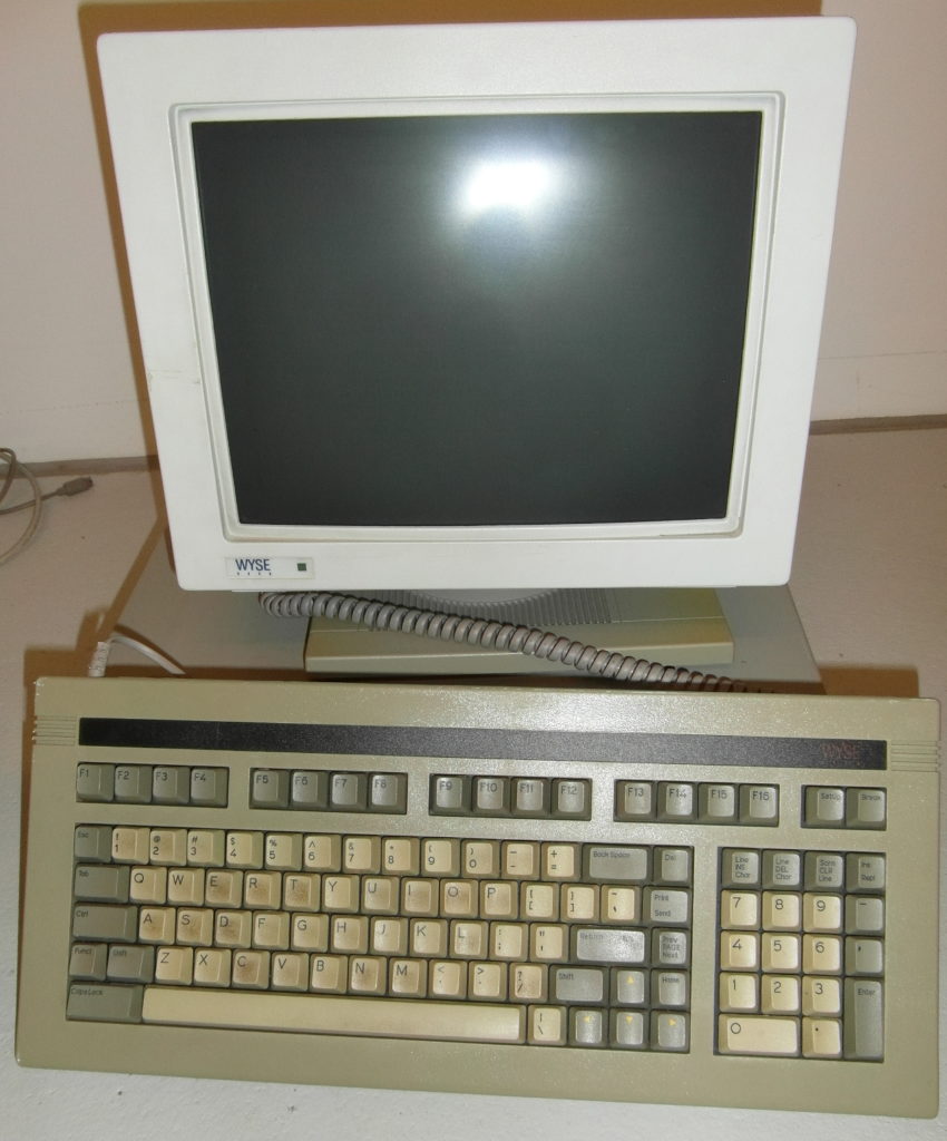 Neuzugang: Personal Computer CDC 4320 mit Wyse Terminal - ISER ...