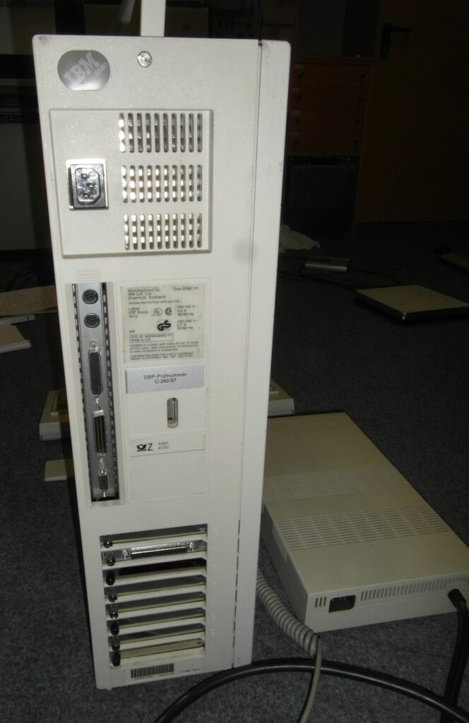 Neuzugang: IBM Tower Personal System/2, Model 80 mit IBM Tastatur und ...